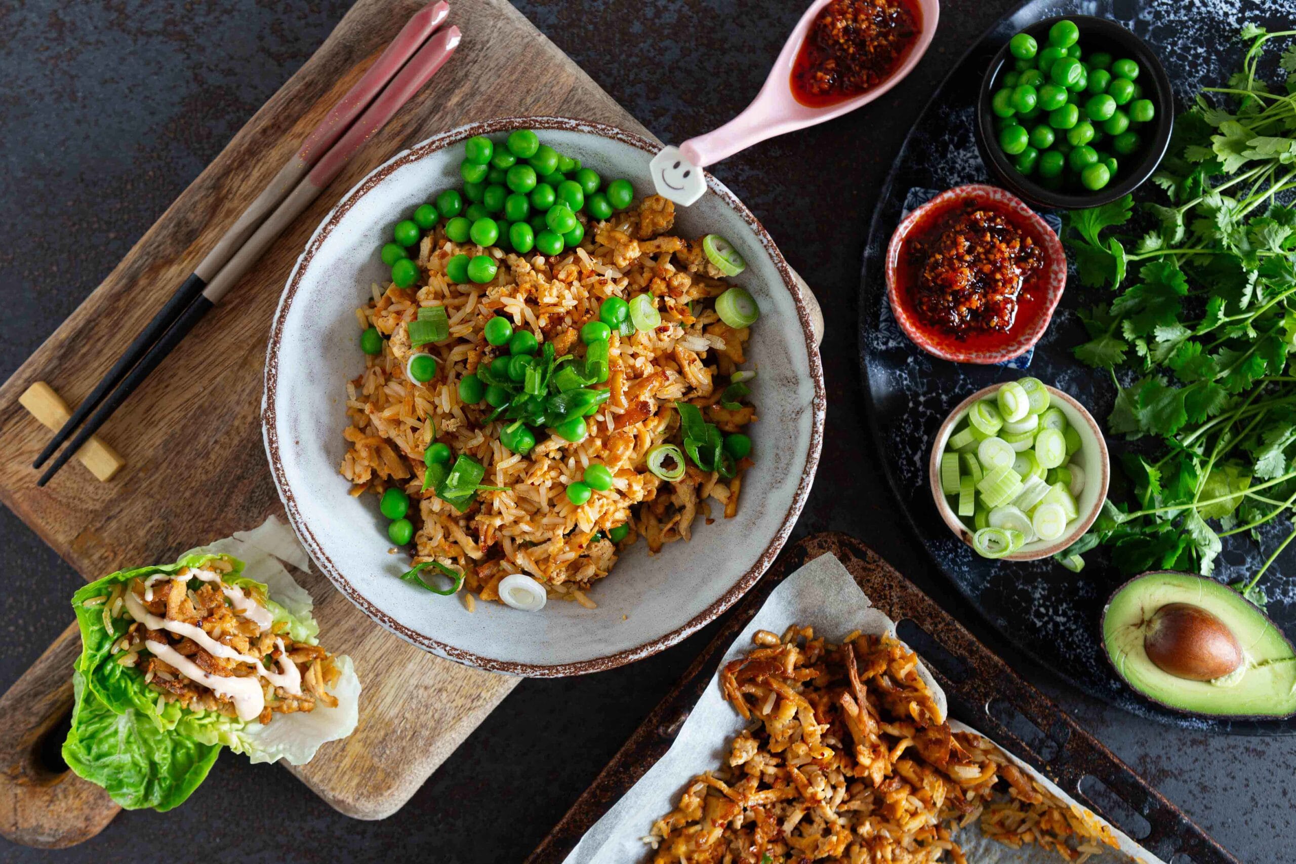 YLIHYVÄ PAISTETTU RIISI TOFULLA (UUNISSA)